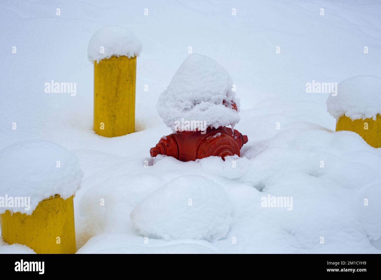 Class c red fire hydrant hi-res stock photography and images - Alamy