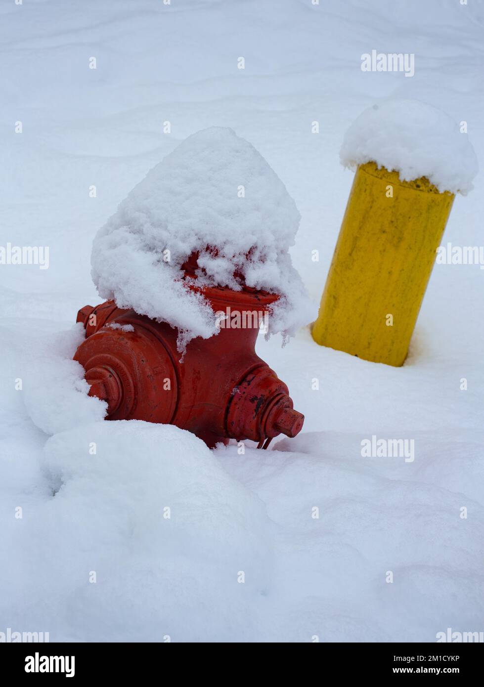 Idrante antincendio hi-res stock photography and images - Alamy