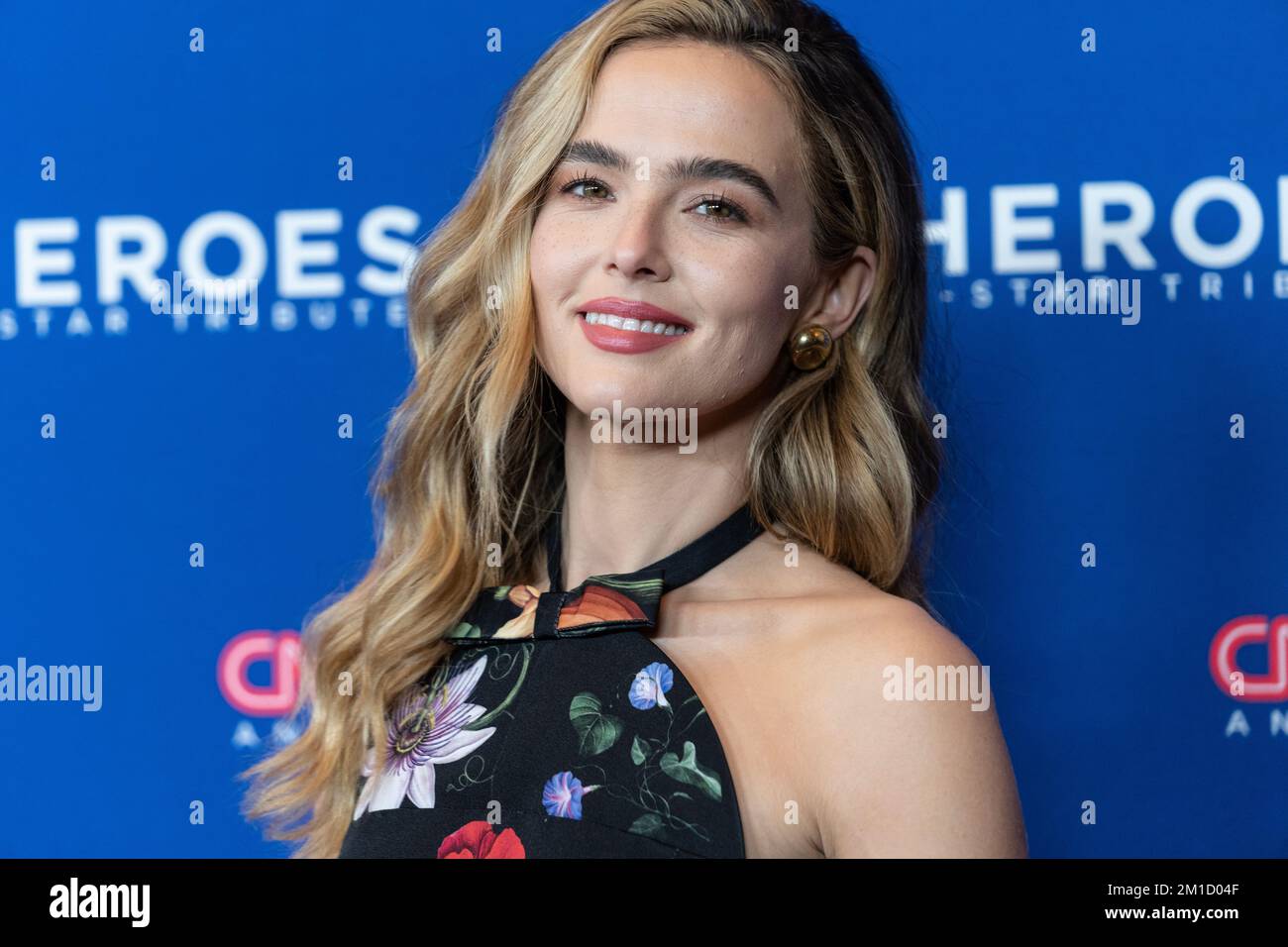 Zoey Deutch attends the 16th annual CNN Heroes: An All-Star Tribute at ...