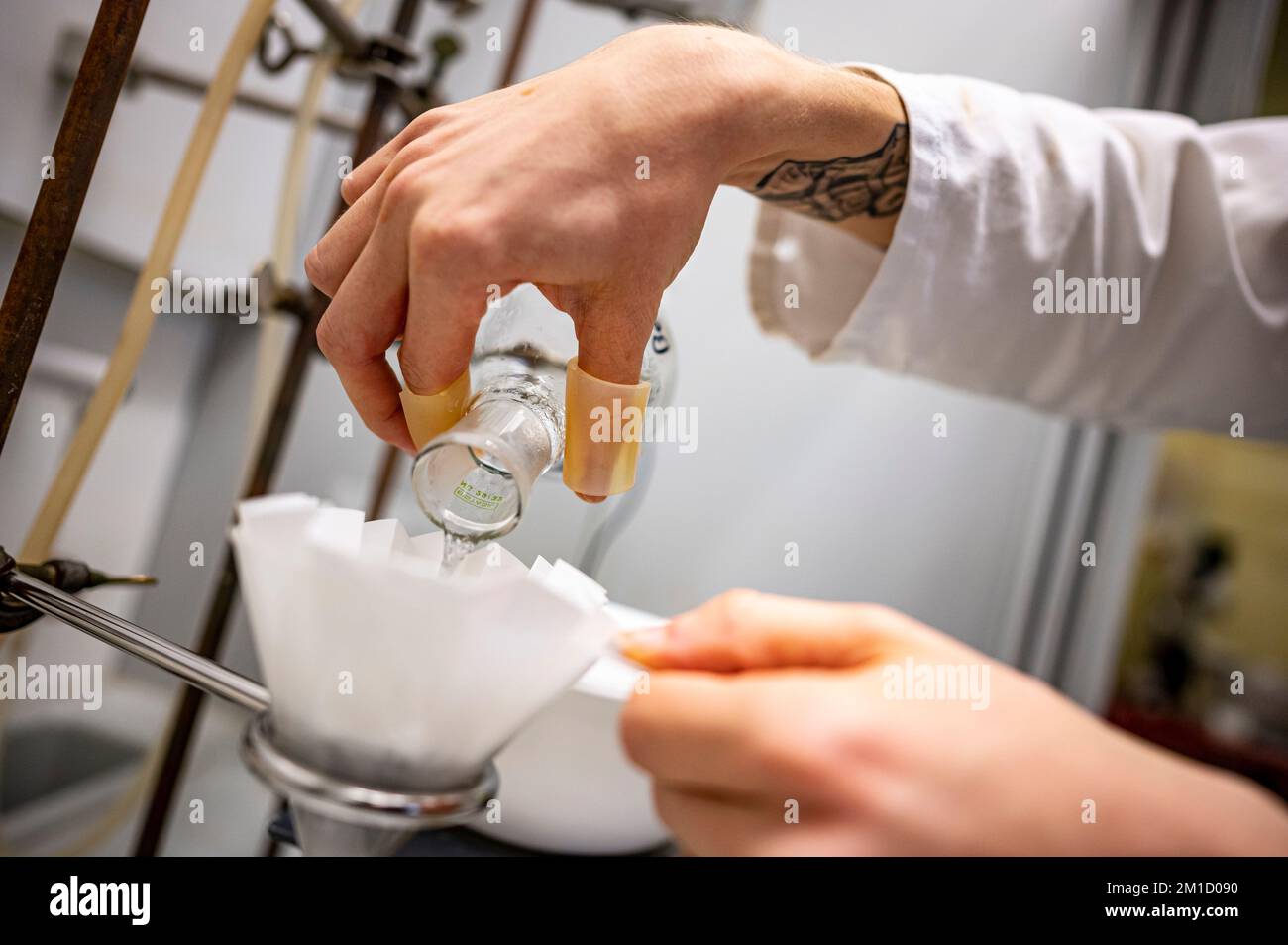 Berlin, Germany. 09th Nov, 2022. Jan-Ole Rost, chemical lab technician ...