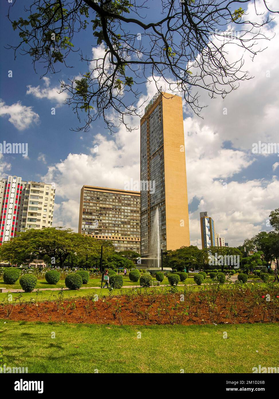 A vertical shot of the JK Building in Raul Soares Square in the city of ...