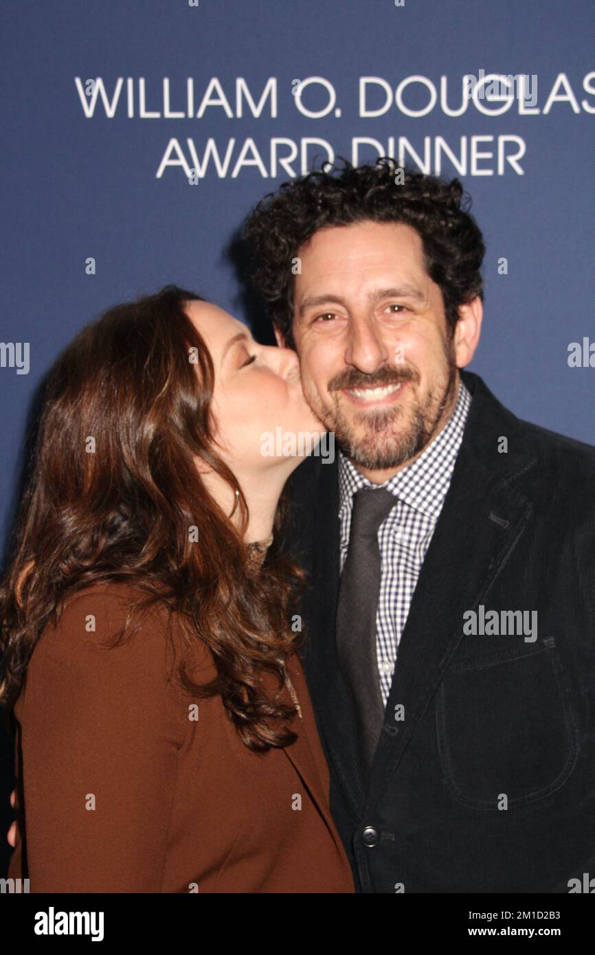 Beverly Hills, USA. 11th Dec, 2022. Katie Lowes, Adam Shapiro 12/11 ...