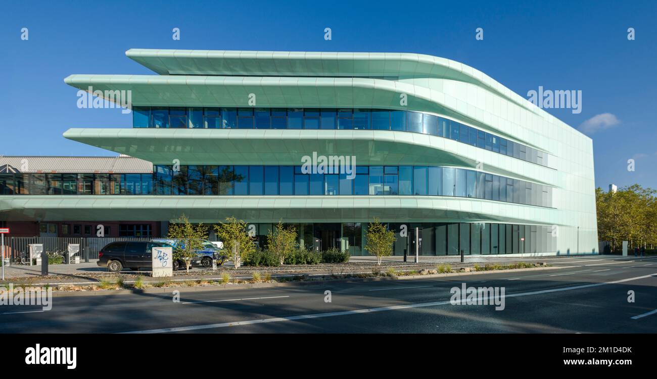 The building of "Fraunhofer Institute" shows a modern architecture ...