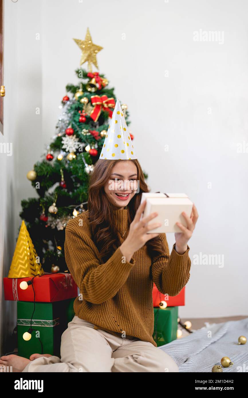 Exciting woman man hi-res stock photography and images - Alamy