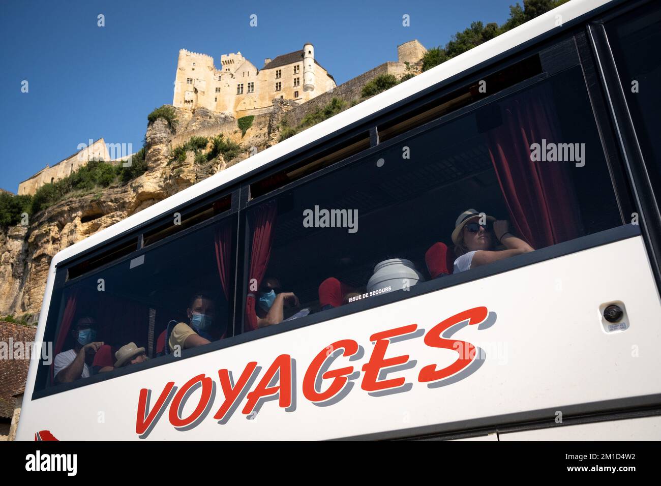 French bus 2021 hi-res stock photography and images - Alamy