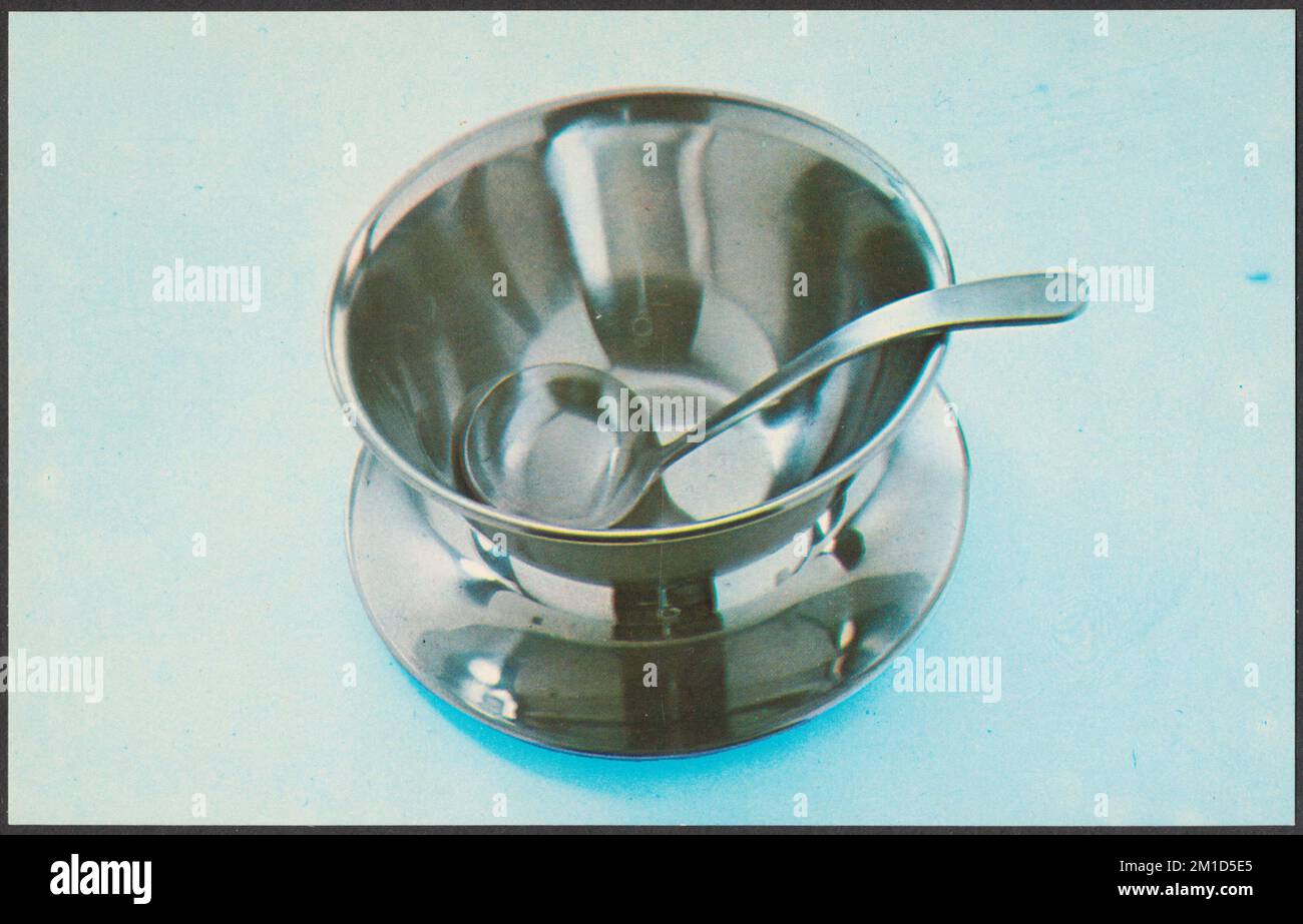Dish on tray ladle hi-res stock photography and images - Alamy