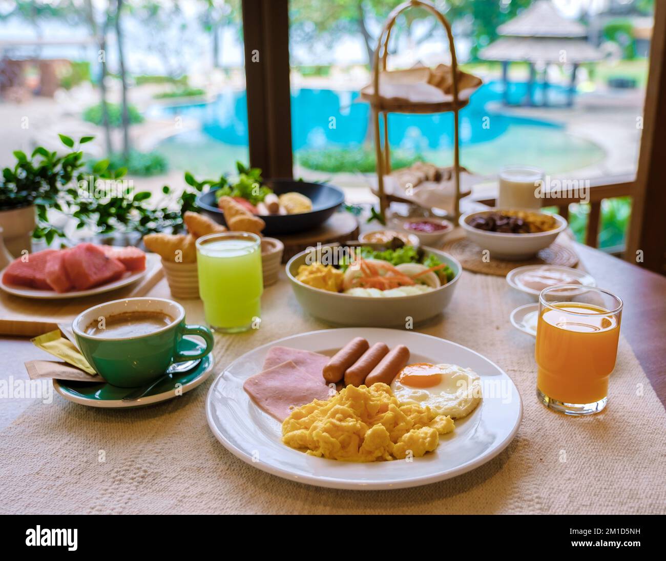 Western breakfast hi-res stock photography and images - Alamy