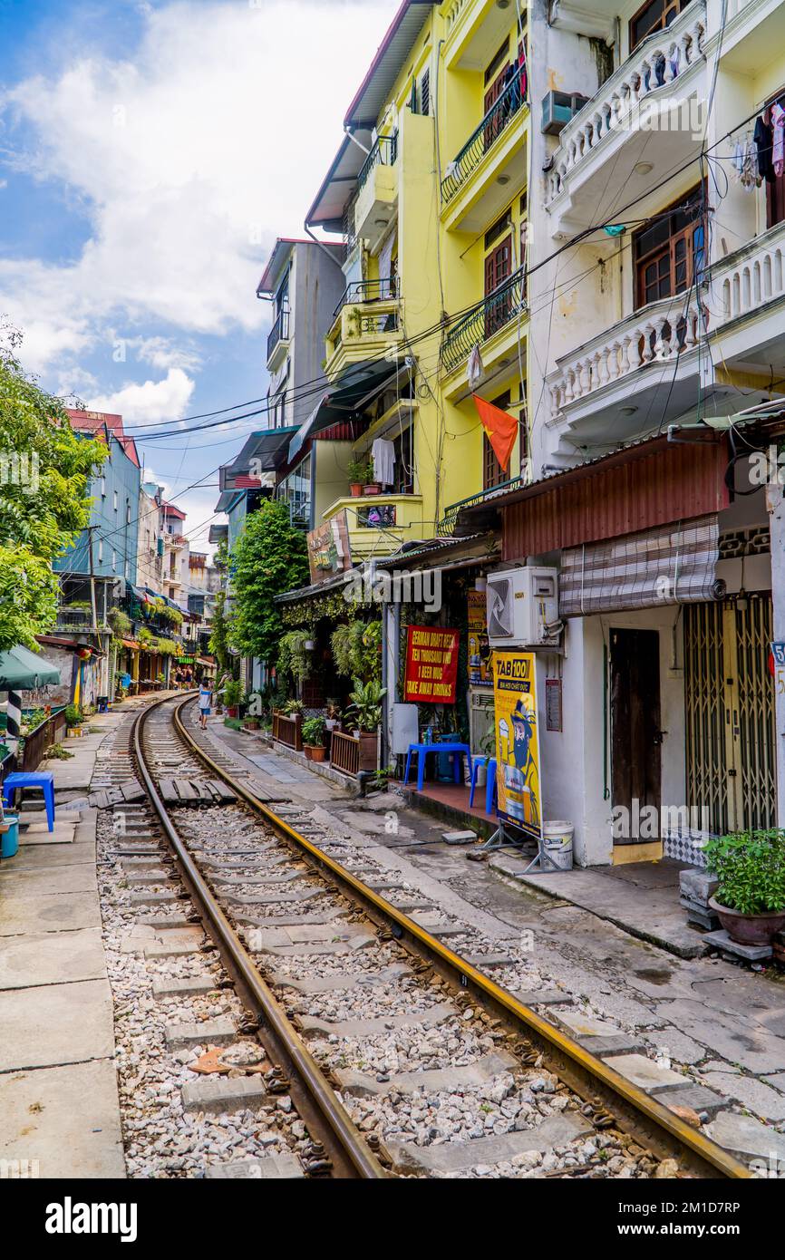 Asian train street hi-res stock photography and images - Alamy