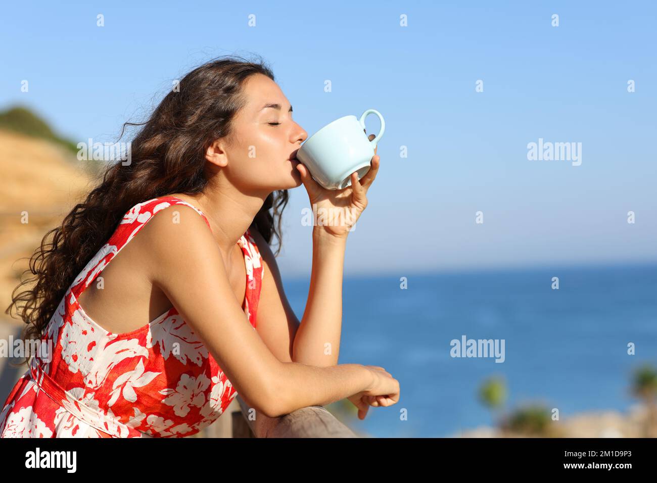 Healthy drink on beach hi-res stock photography and images - Alamy