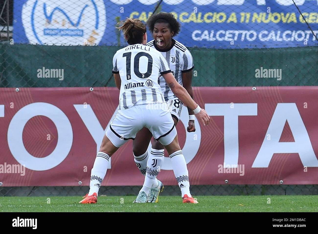 Lineth Beerensteyn of Juventus celebrating after score the goal during ...