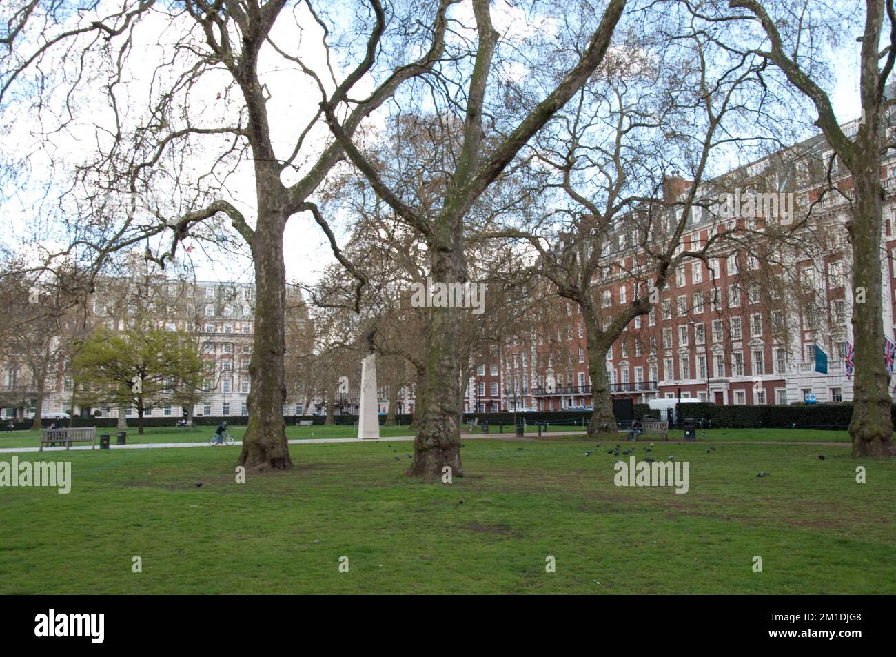 Grosvenor Square, Mayfair, Westminster, UK - Gardens in the centre of ...