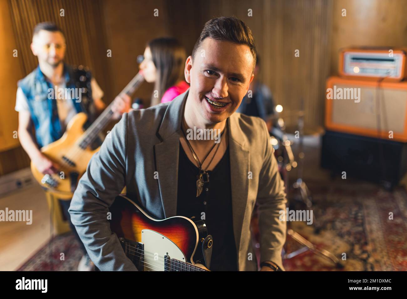Punk garage interior hi-res stock photography and images - Alamy