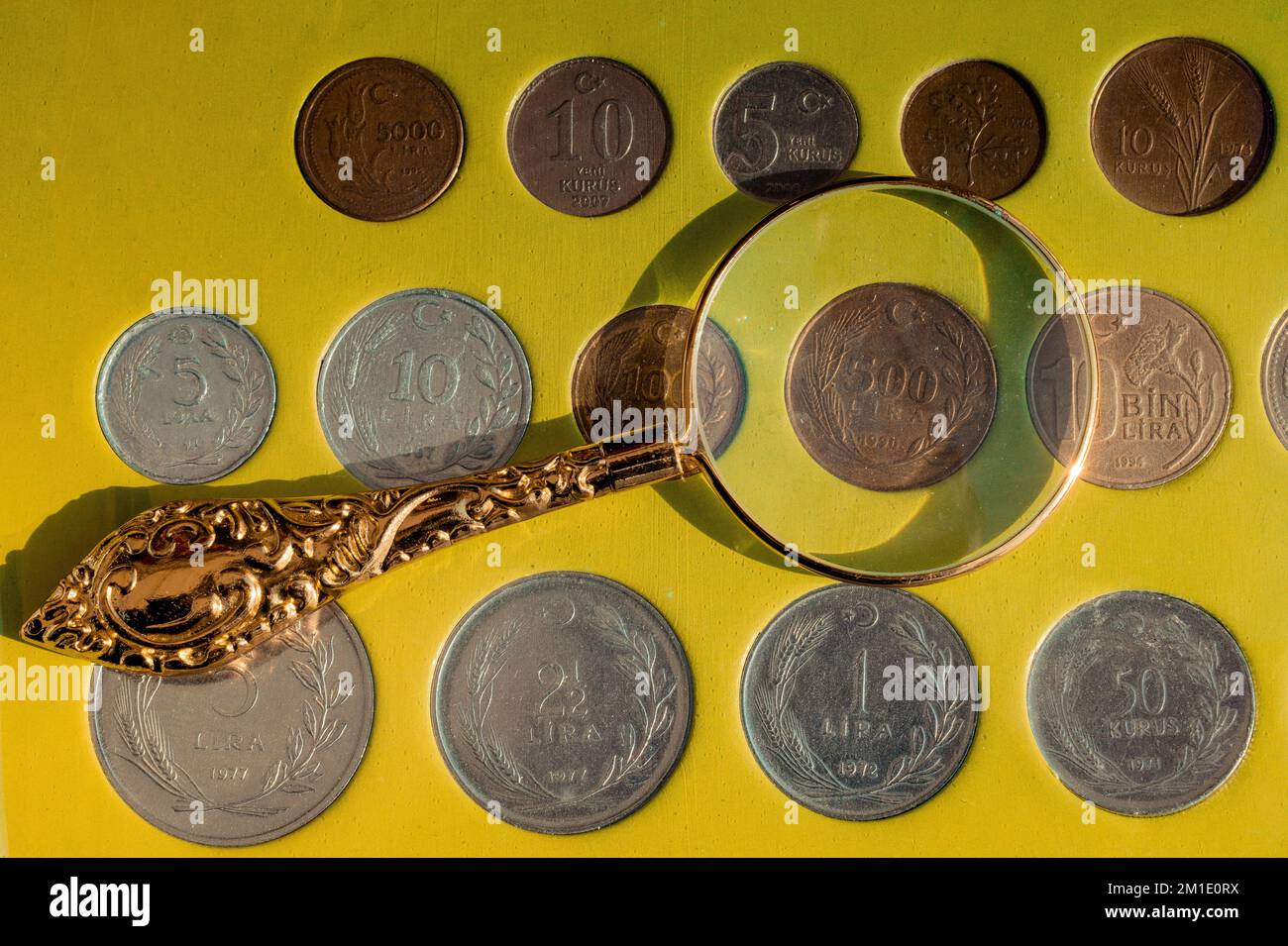 Old metal coin collectiions of various currencies Stock Photo - Alamy