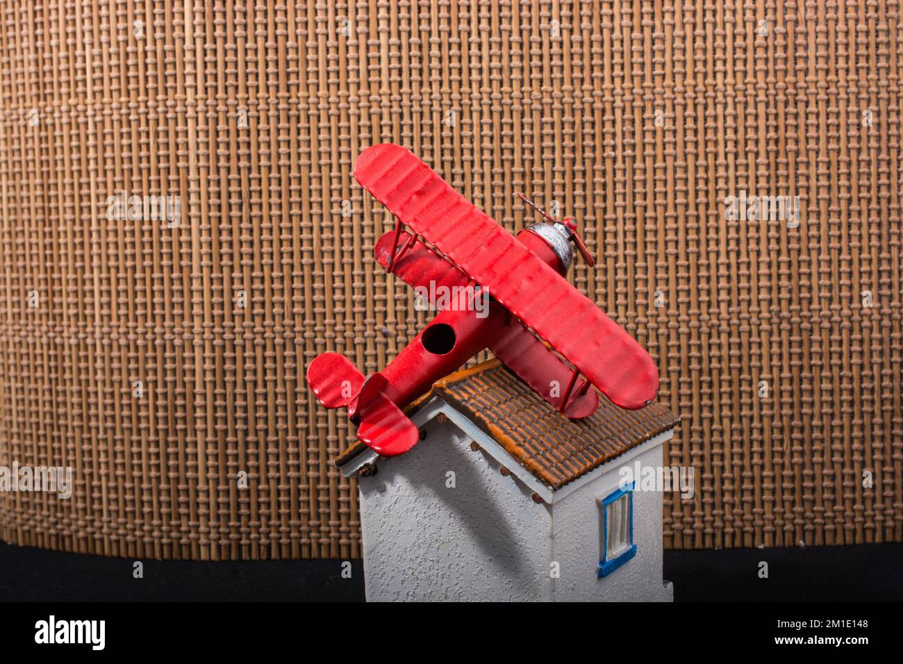 Airplane house hi-res stock photography and images - Alamy