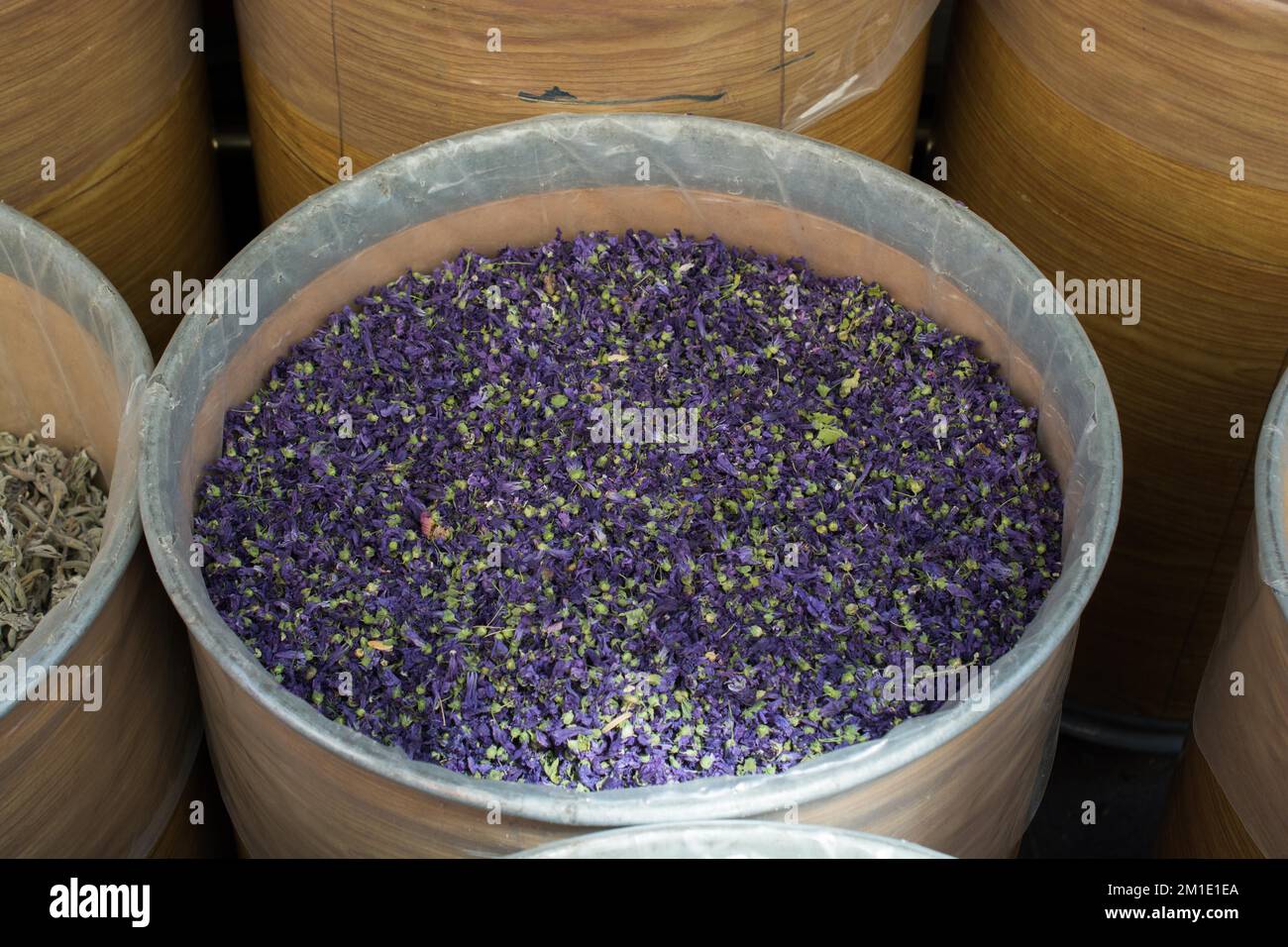 Dry herbal plants as food and remedy Stock Photo - Alamy