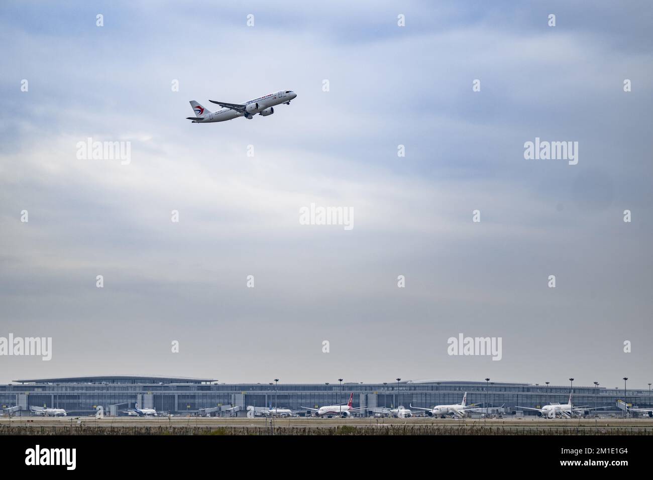 The first C919, China's first self-developed trunk jetliner was ...