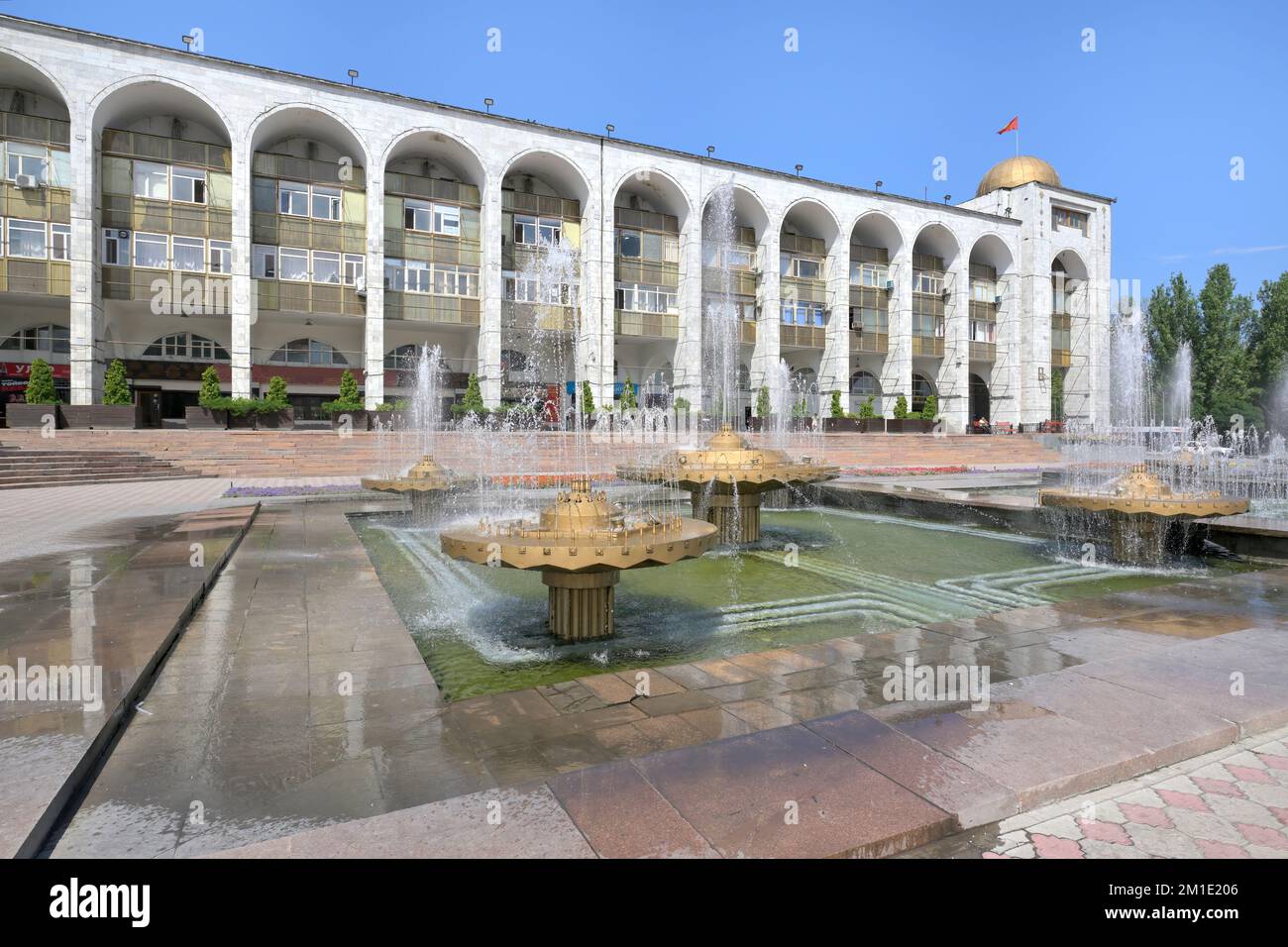 Fountain on the Ala-Too square, Bishkek, Kyrgyzstan Stock Photo - Alamy