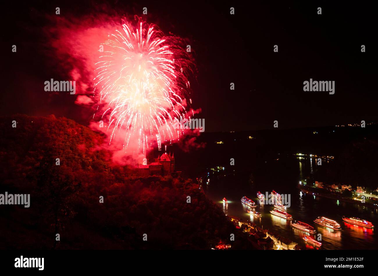 "Rhine in Flames", "Rhein in Flammen", the spectacular fireworks on ...