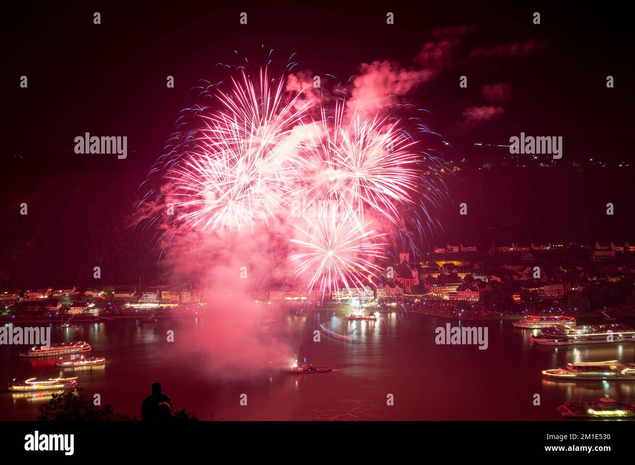 "Rhine in Flames", "Rhein in Flammen", the spectacular fireworks on ...