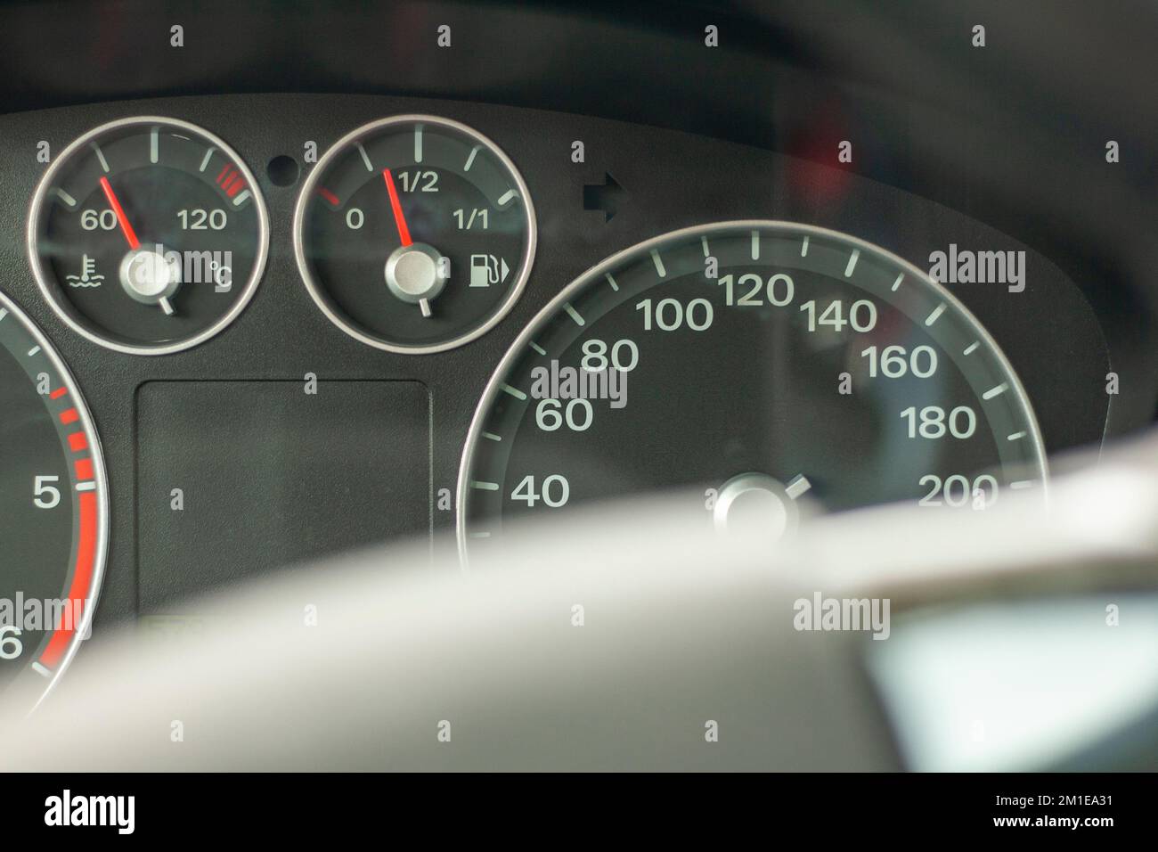Car speedo hi-res stock photography and images - Alamy