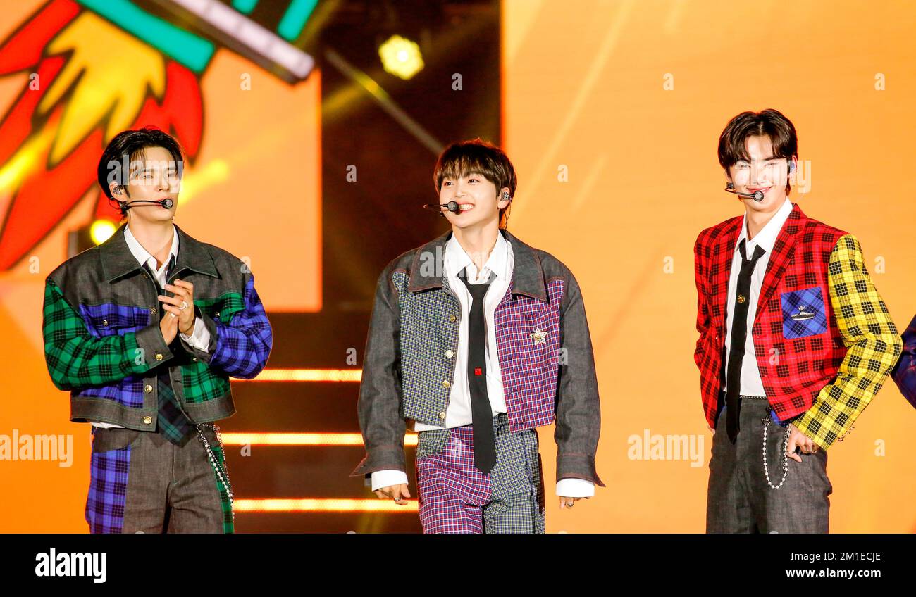 CRAVITY, Oct 7, 2022 : K-pop boy group CRAVITY performs during the-K ...
