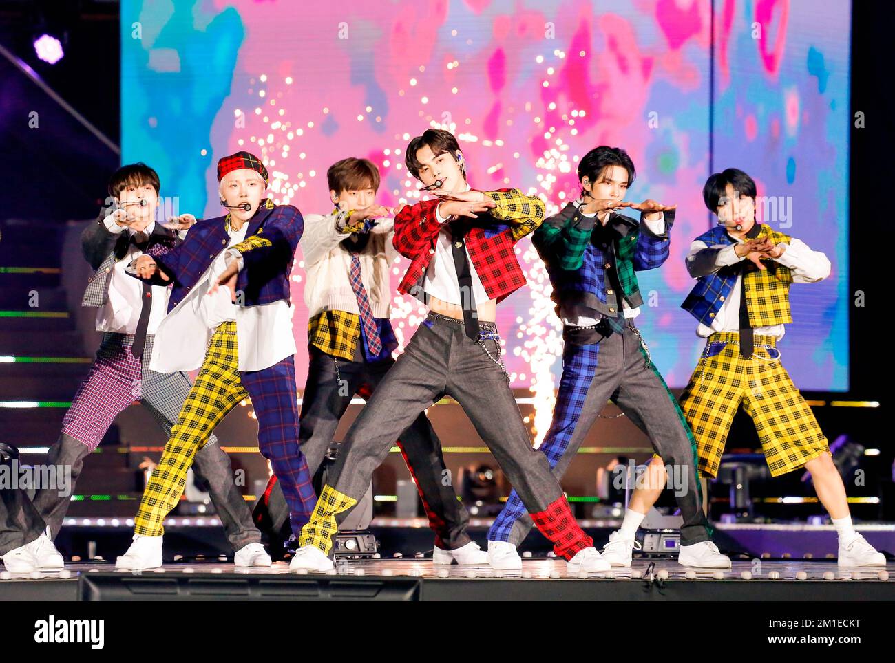 CRAVITY, Oct 7, 2022 : K-pop boy group CRAVITY performs during the-K ...