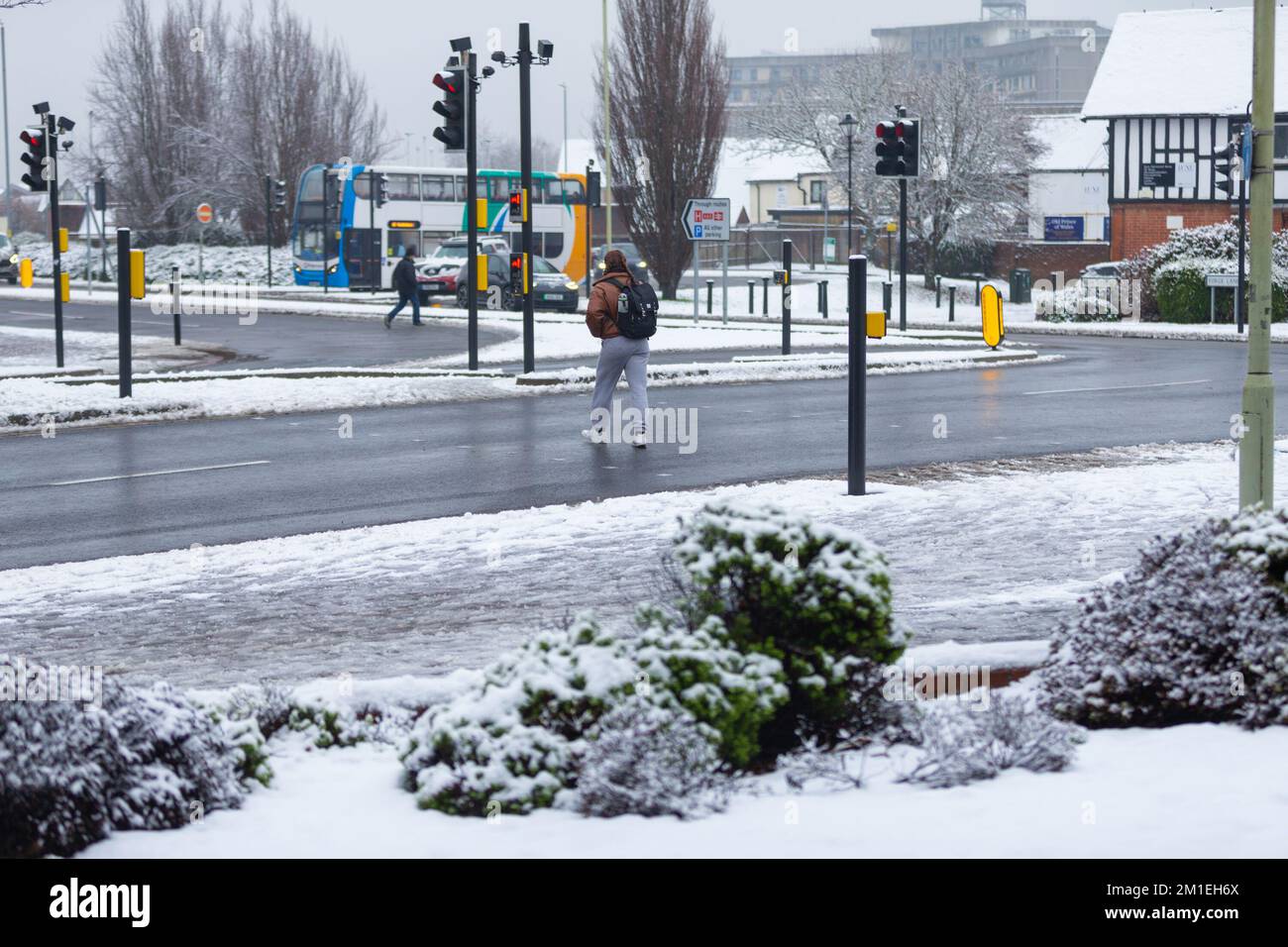 Ashford, Kent, UK. 12th Dec, 2022. UK Weather: Treacherous walking ...