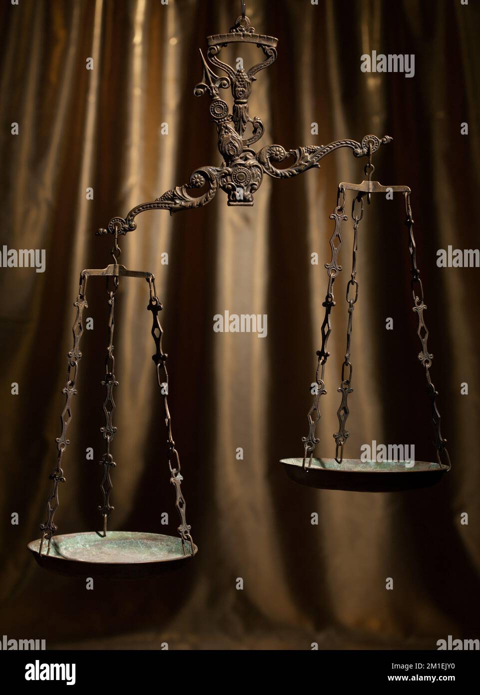 Antique weighing scale Stock Photo - Alamy