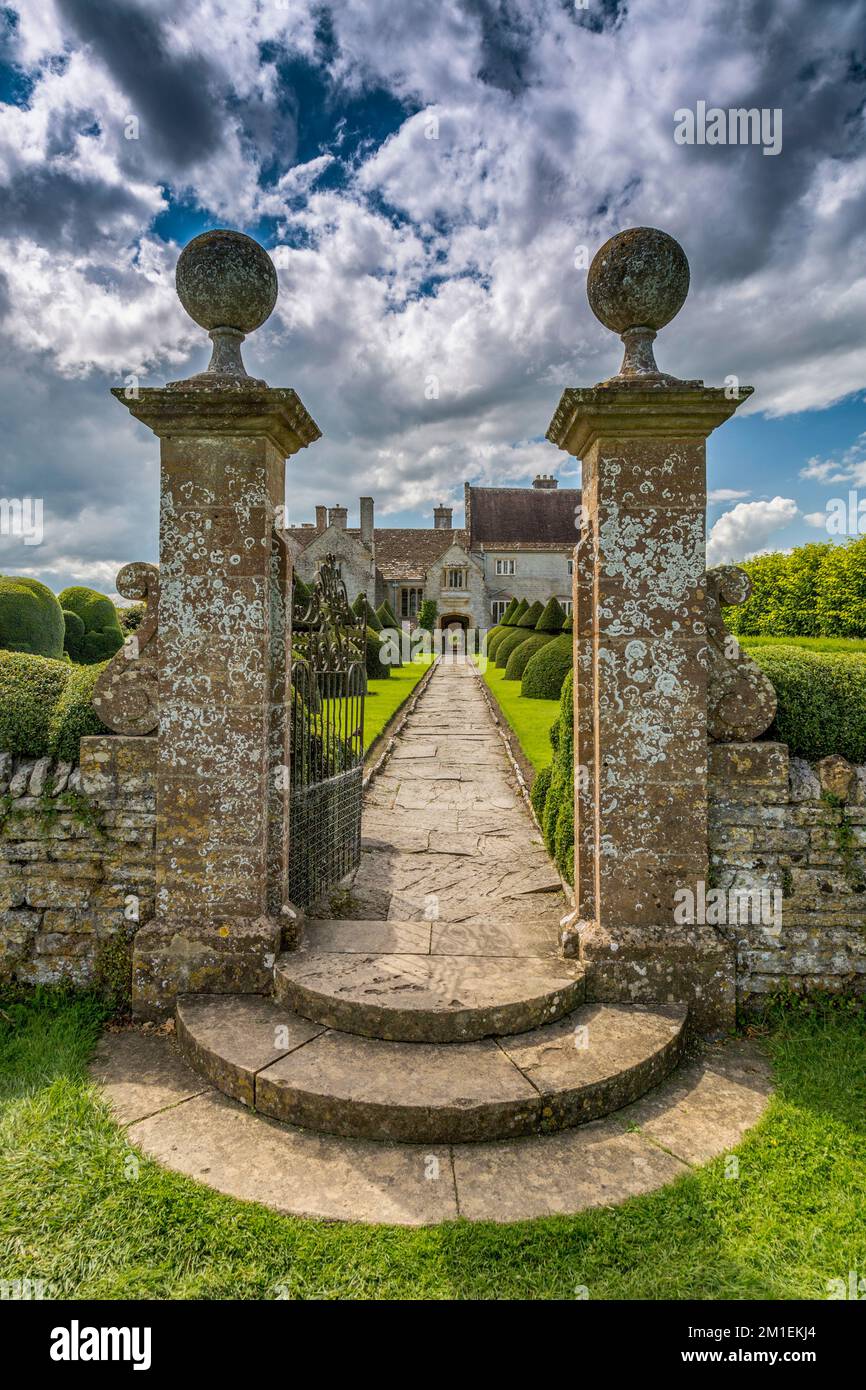 The two impressive stone gateposts at the entrance to the Apostle ...