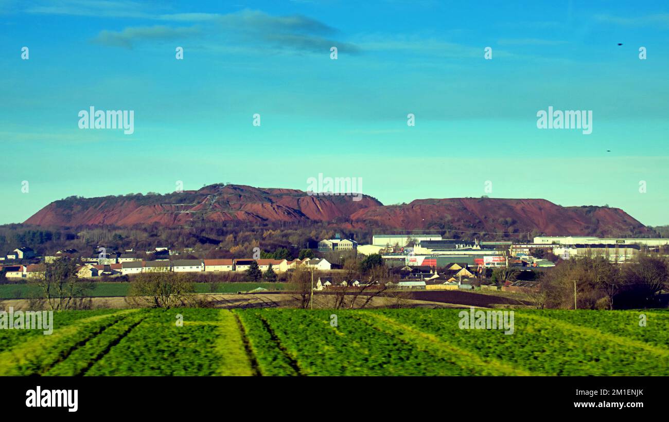Shale bings greendykes hi-res stock photography and images - Alamy