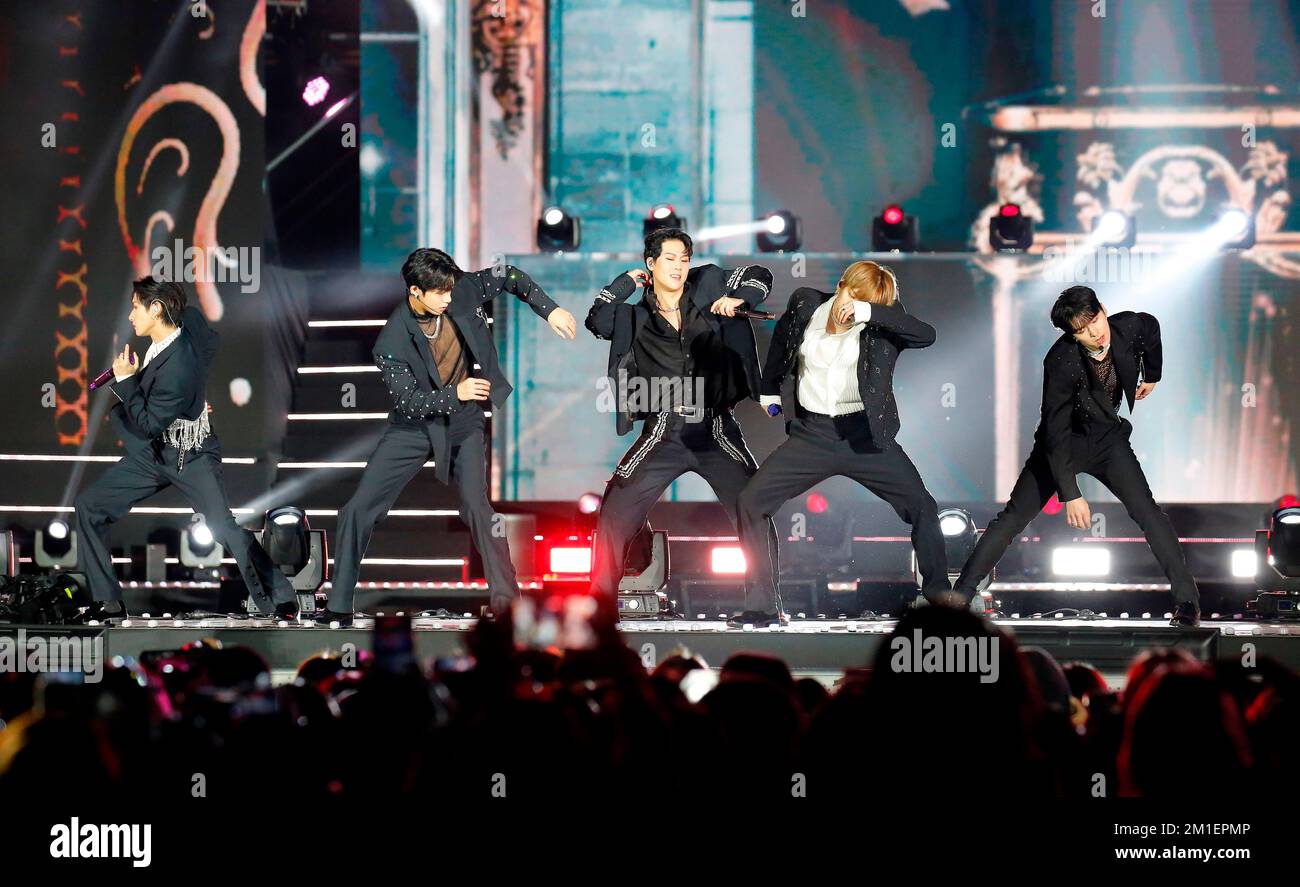 Monsta X, Oct 7, 2022 : K-pop boy group Monsta X performs during the-K ...