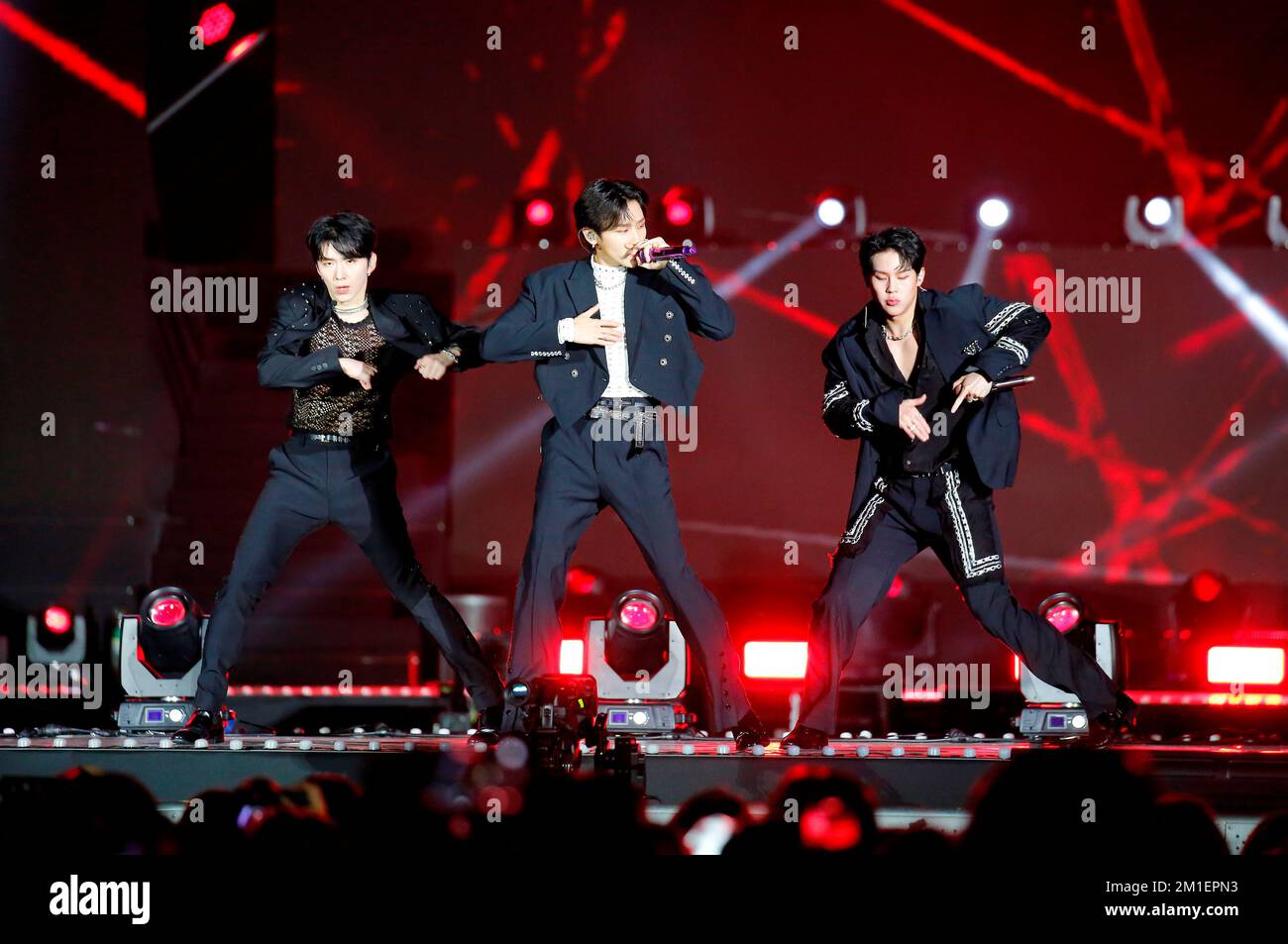 Monsta X, Oct 7, 2022 : K-pop boy group Monsta X performs during the-K ...