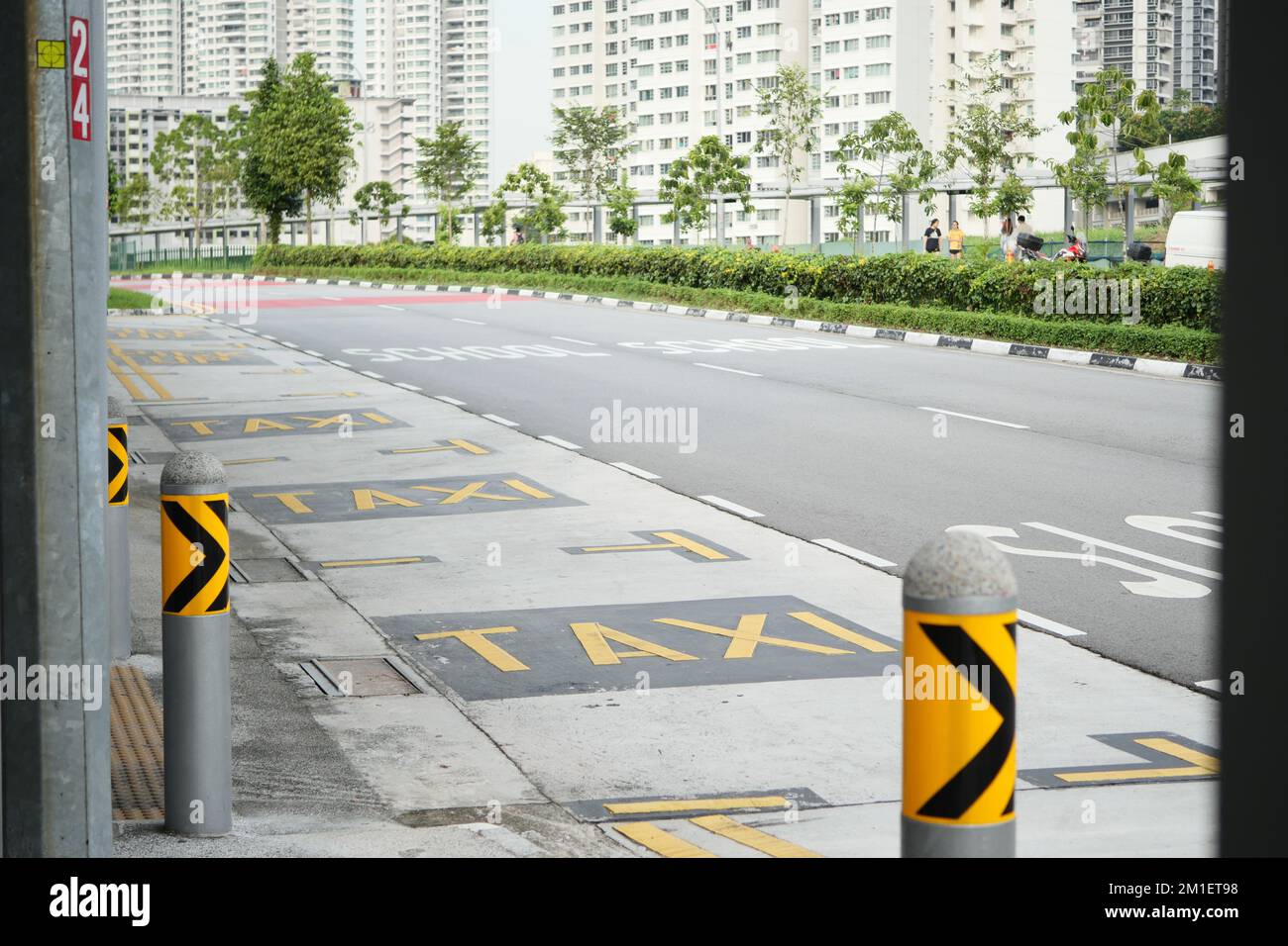 taxi road sign in singapore city Stock Photo - Alamy