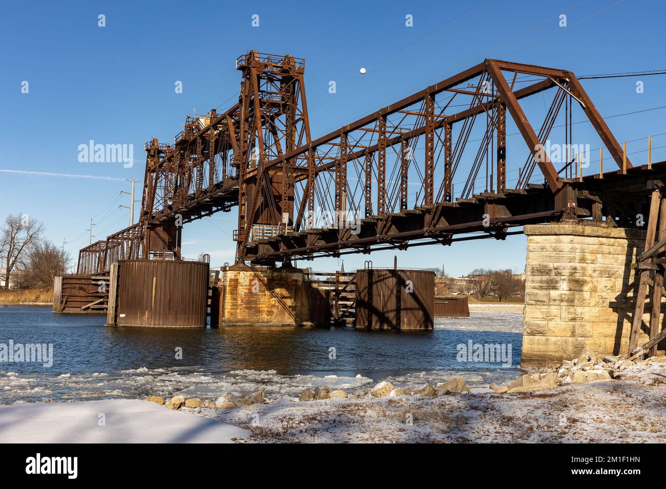 Railway draw bridge over Illinois river in Ottawa, Illinois Stock Photo ...