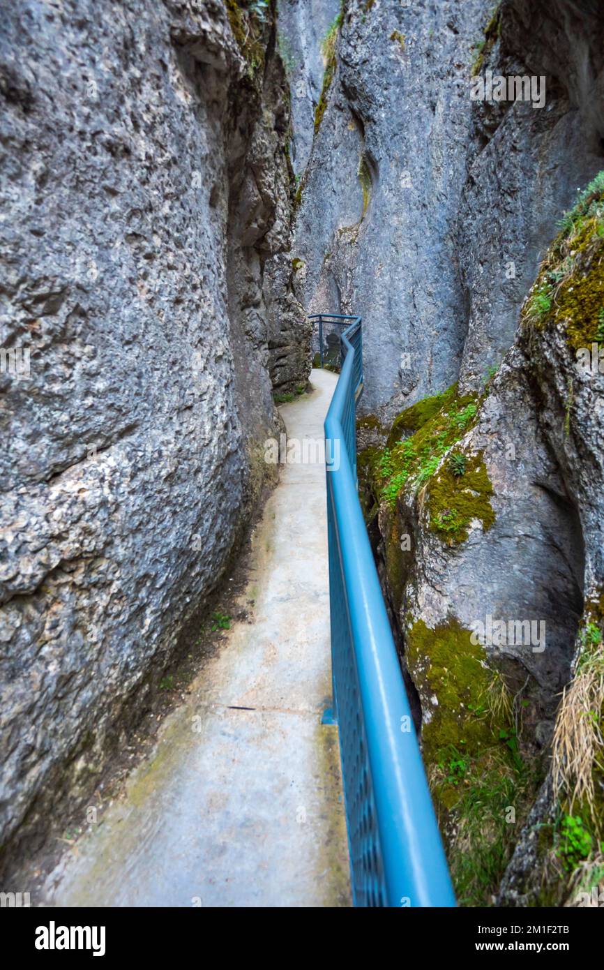 Gorge of La Yecla, Espacio Natural de La Yecla y Sabinares del Arlanza ...