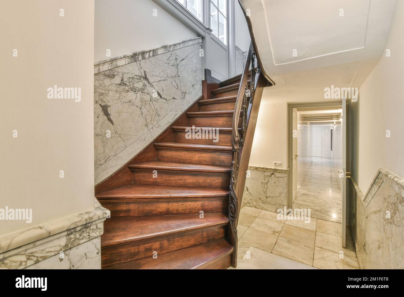 Luxury floor hi-res stock photography and images - Alamy