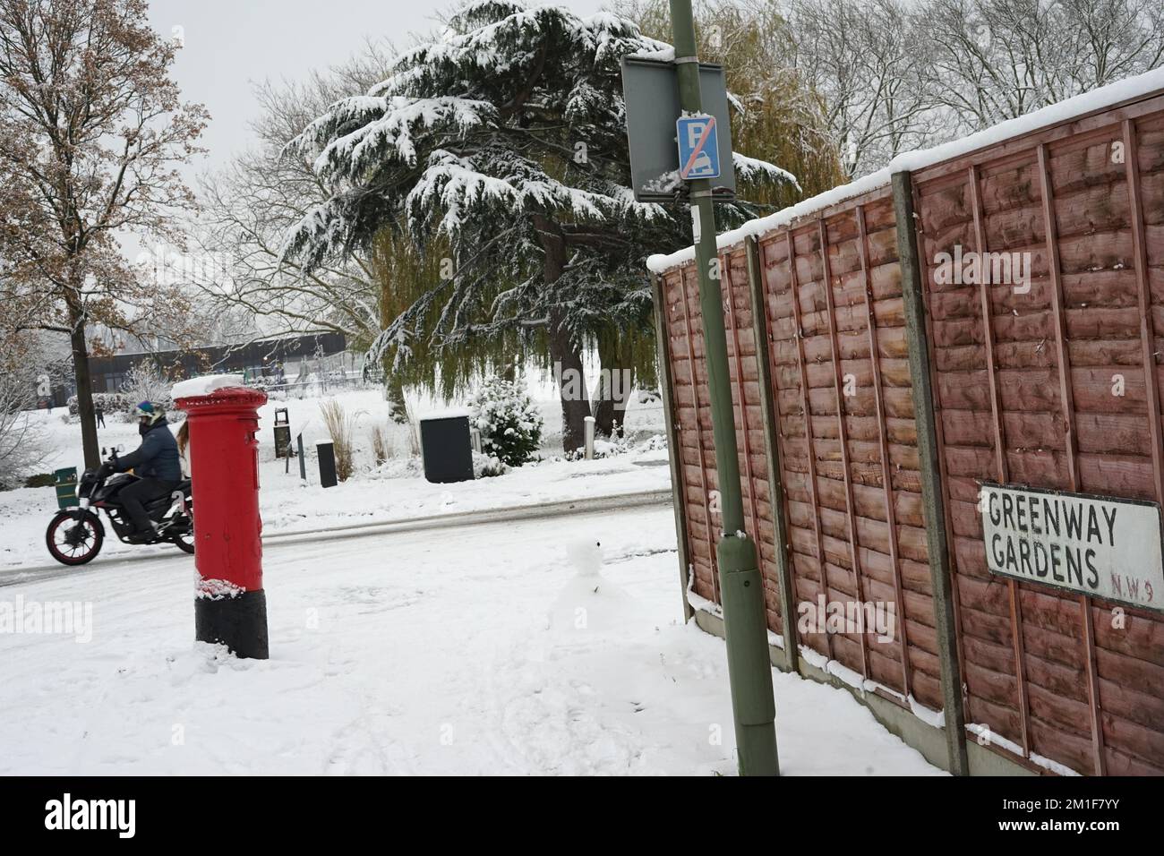 A snow-covered Greenway Gardens in Barnet, Colindale, London, England ...