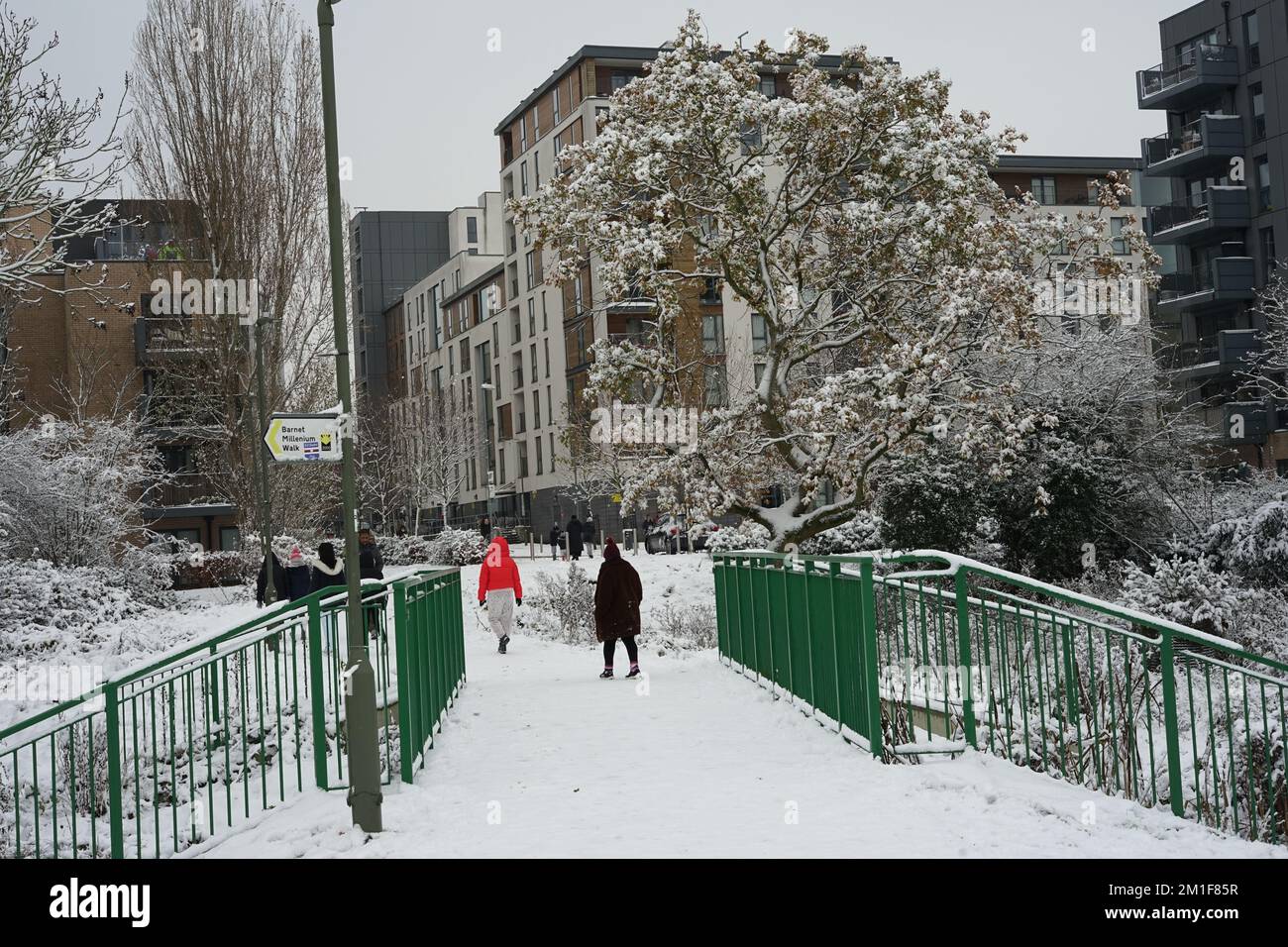 A snow-covered pedestrian bridge in Montrose Pk, Barnet, Colindale ...