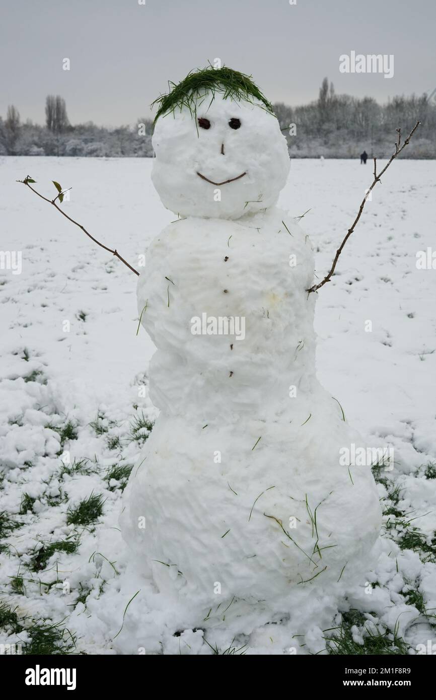 Snow man in Montrose Pk, Barnet, Colindale, London, England, U.k Stock ...