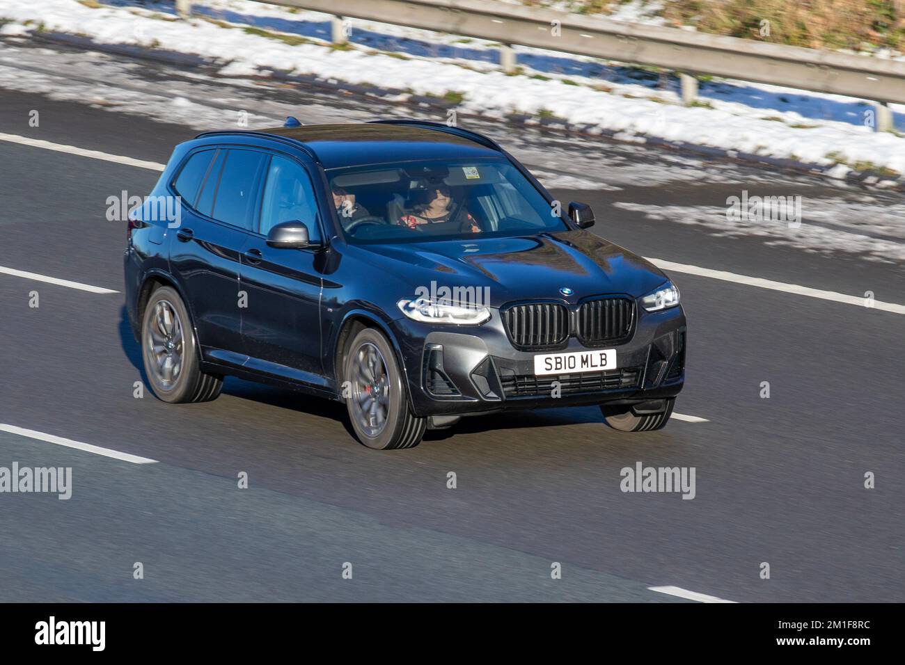 Xdrive 20d 48v mhev step auto start stop hi-res stock photography and ...