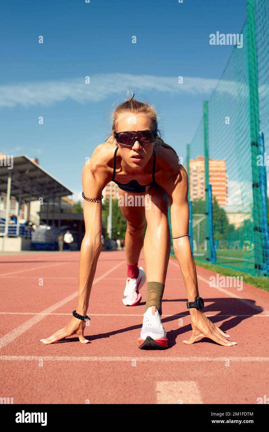 Sprinter getting ready start hi-res stock photography and images - Alamy