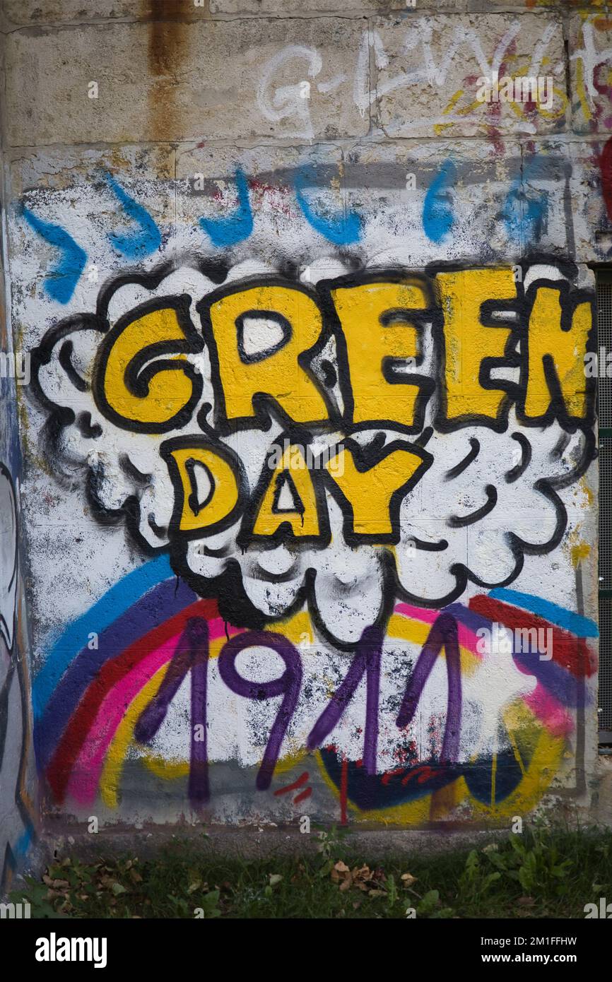 Graffiti Green Day Wallpaper