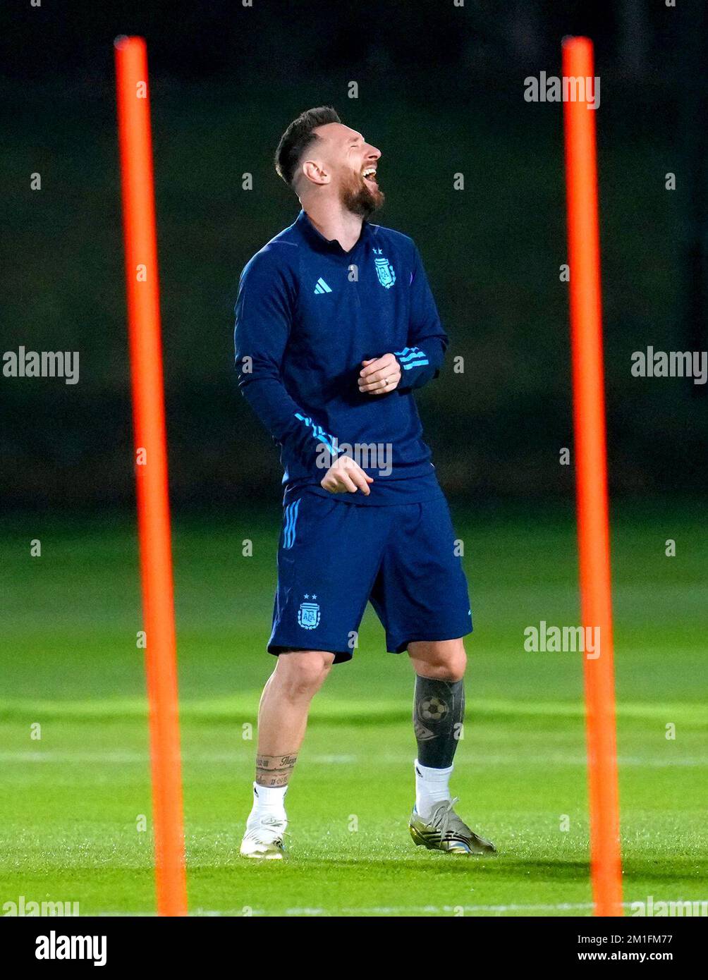Lionel messi 2022 argentina training hi-res stock photography and ...