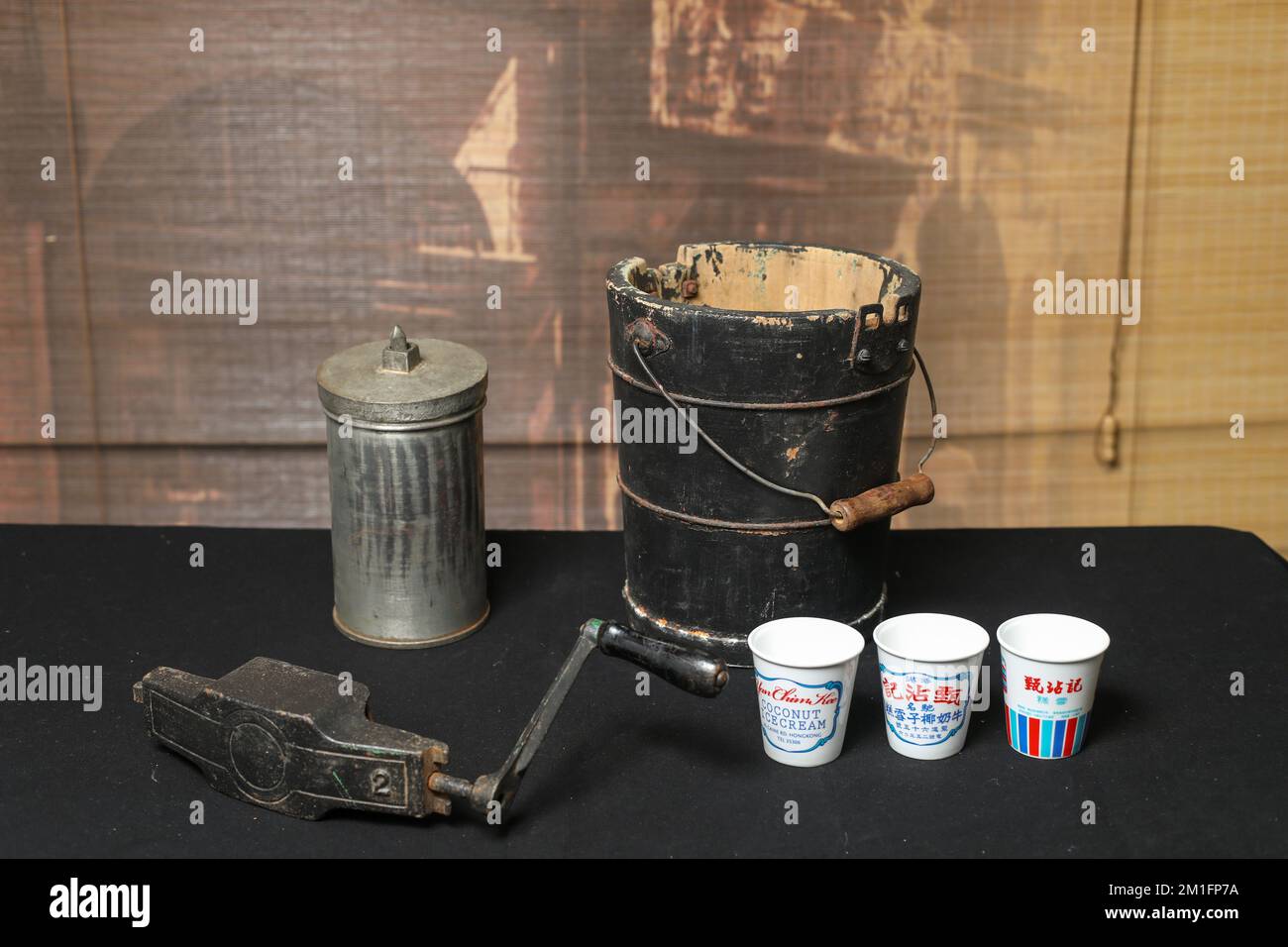 Old ice cream maker hi-res stock photography and images - Alamy