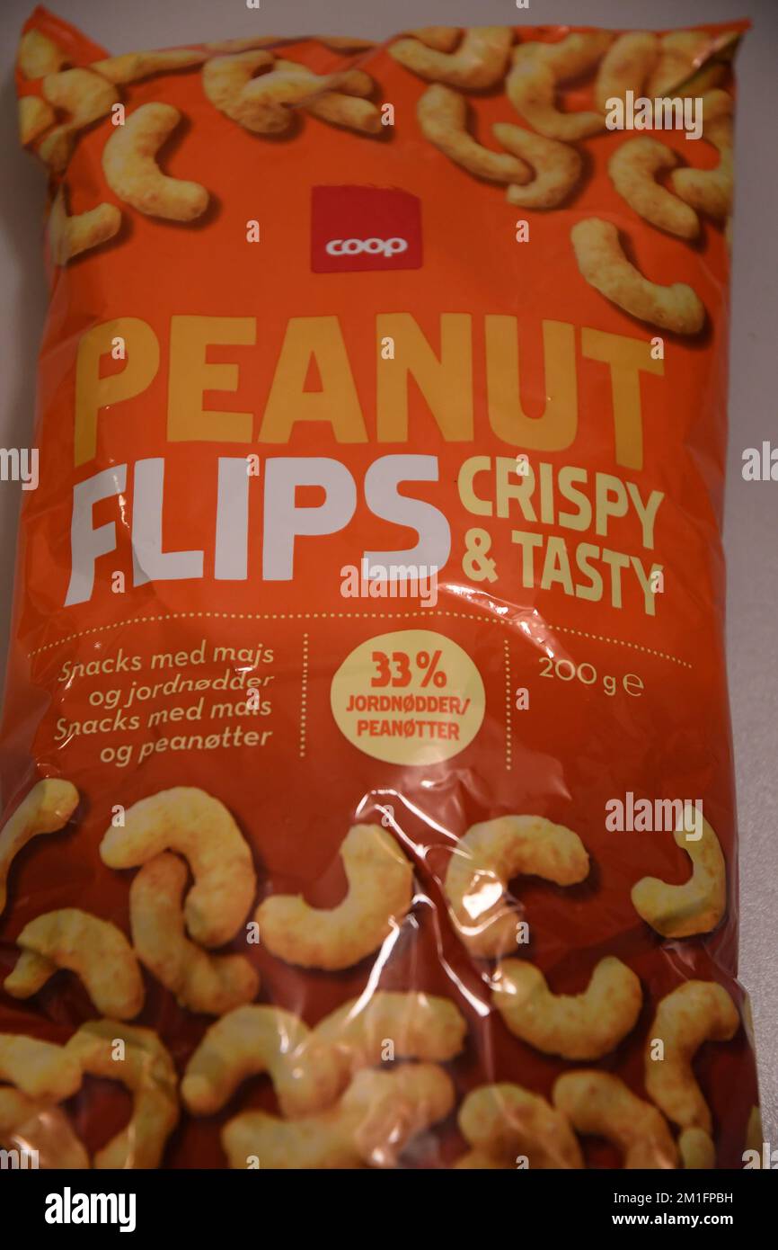 Kastrup/Copenhagen /Denmmark/12 December 2022/. peanut flips crpisy and ...