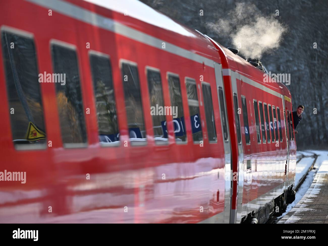 Zella Mehlis, Germany. 12th Dec, 2022. A regional express train is ...