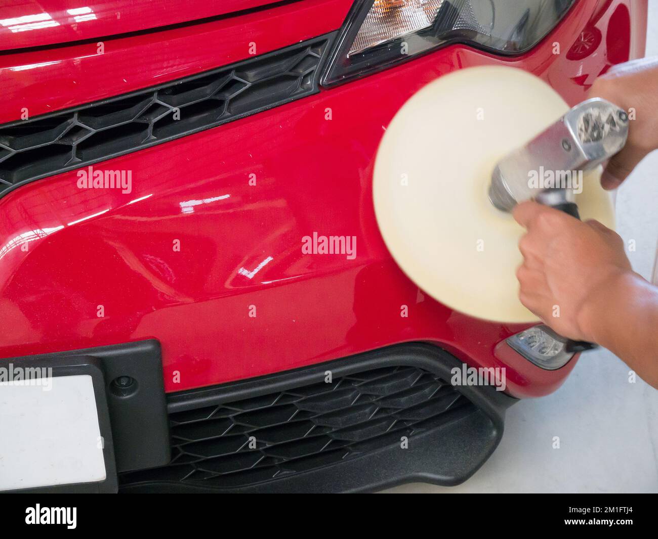 Cleaning red car service station hi-res stock photography and images ...