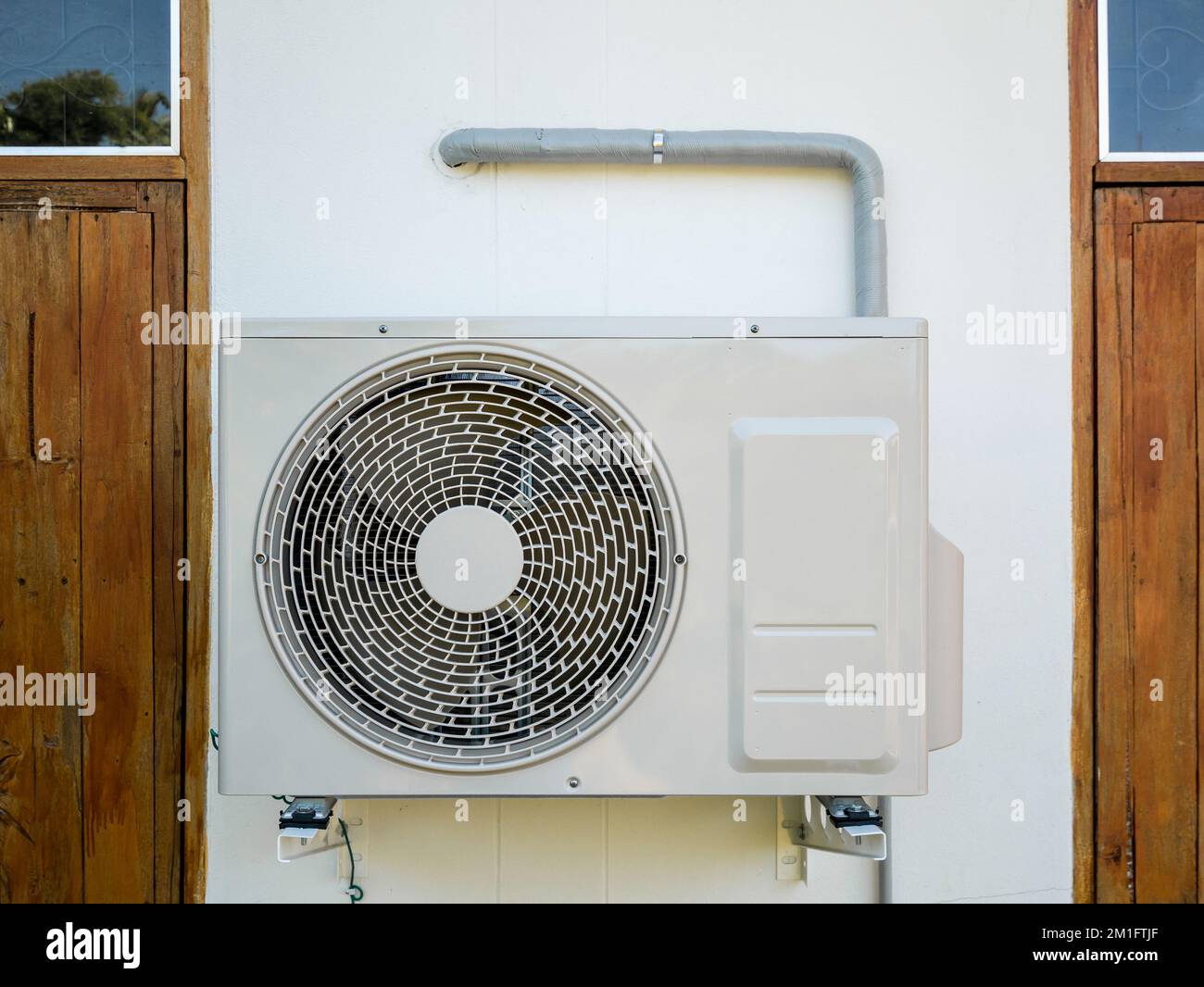 Air Conditioning Unit On Wall at Joseph Graves blog