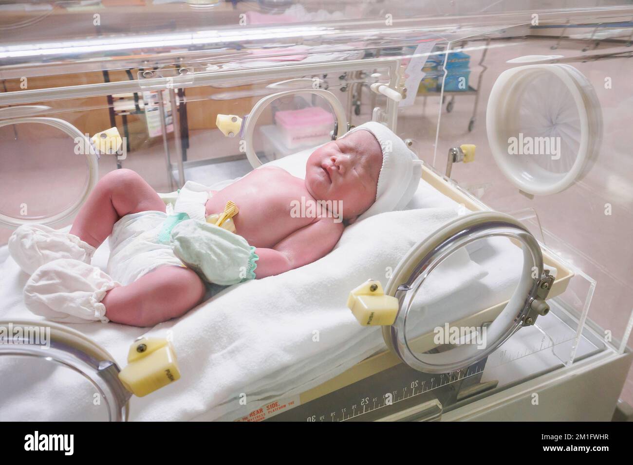 new born baby in the hospital incubator Stock Photo - Alamy