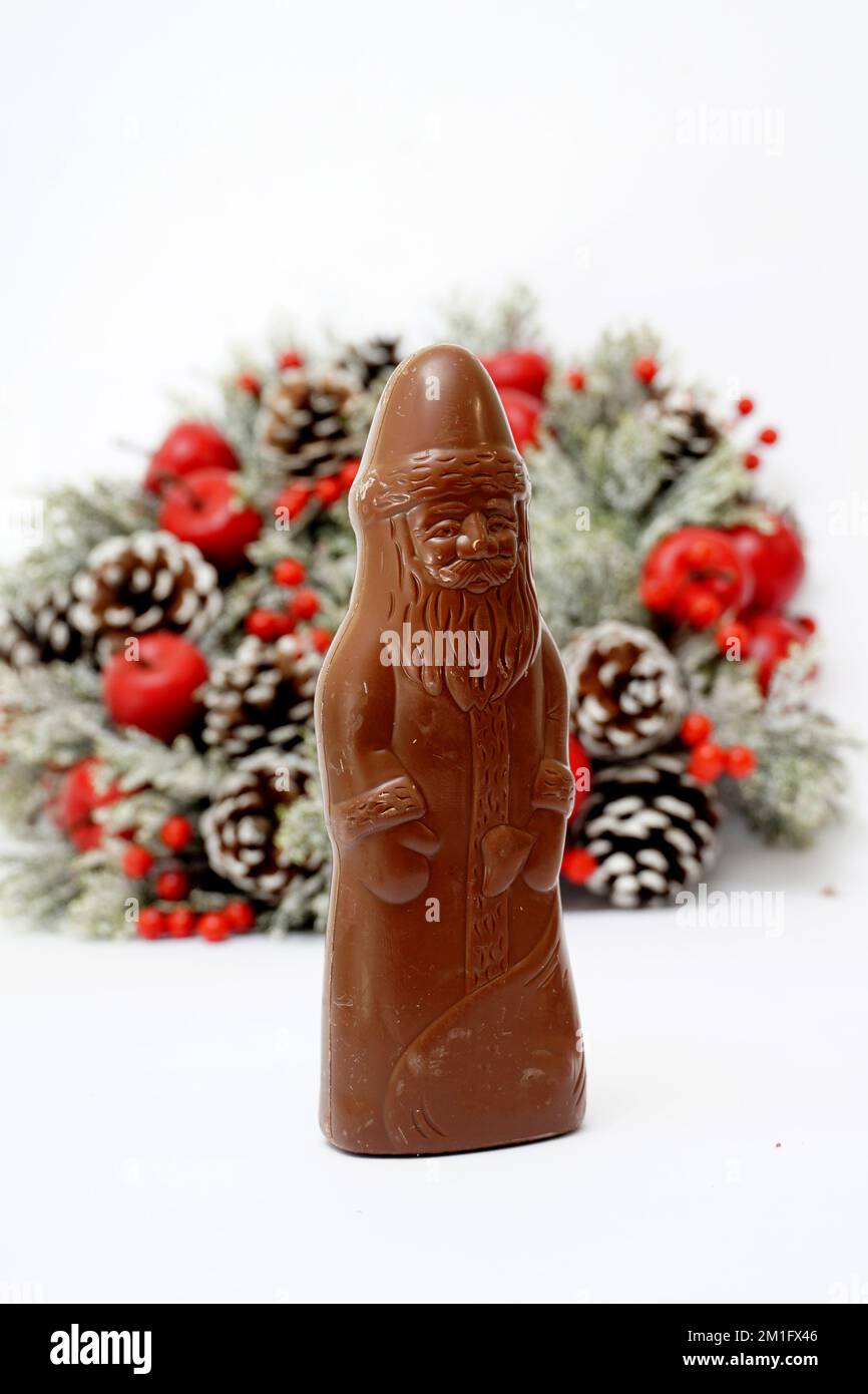 Milk chocolate father christmas hi-res stock photography and images - Alamy